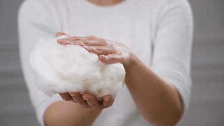 Qmilk: The Technology that Turns Milk Into Clothes